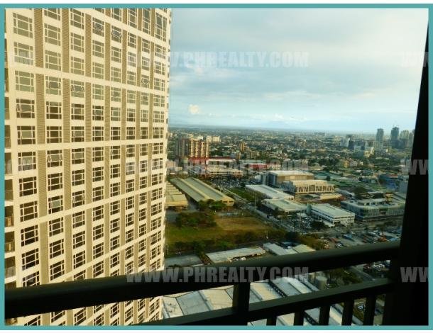 Studio Units at SOHO Central Private Residences